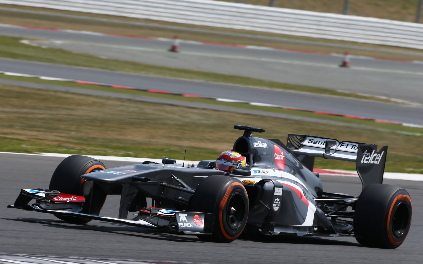 2013 SILVERSTONE TEST: DAY 1 IN HIGH RESOLUTION IMAGES - FORMULA 1
