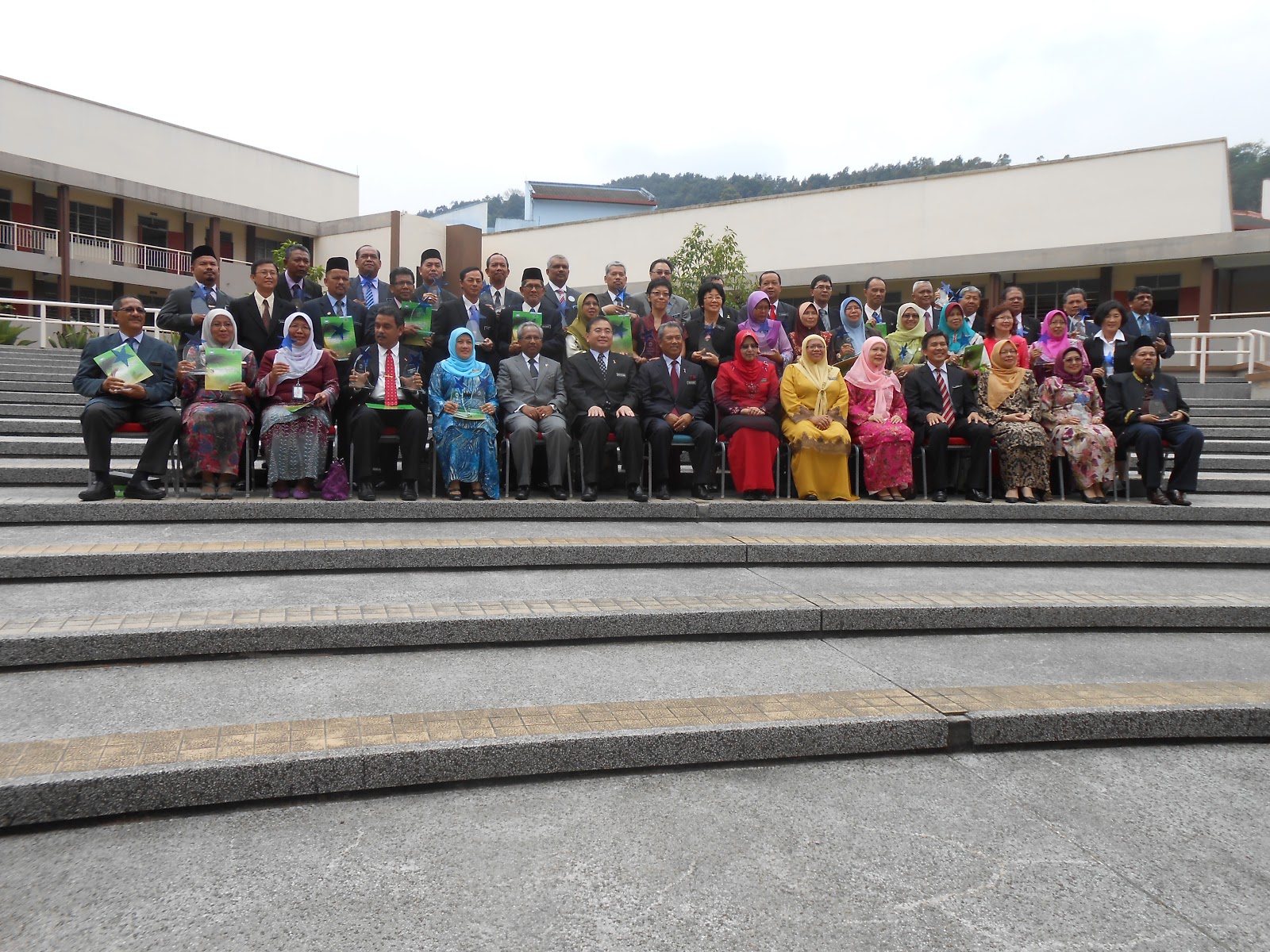 PANORAMA SMK BUKIT BUNGA: ANUGERAH KECEMERLANGAN SIJIL PELAJARAN ...