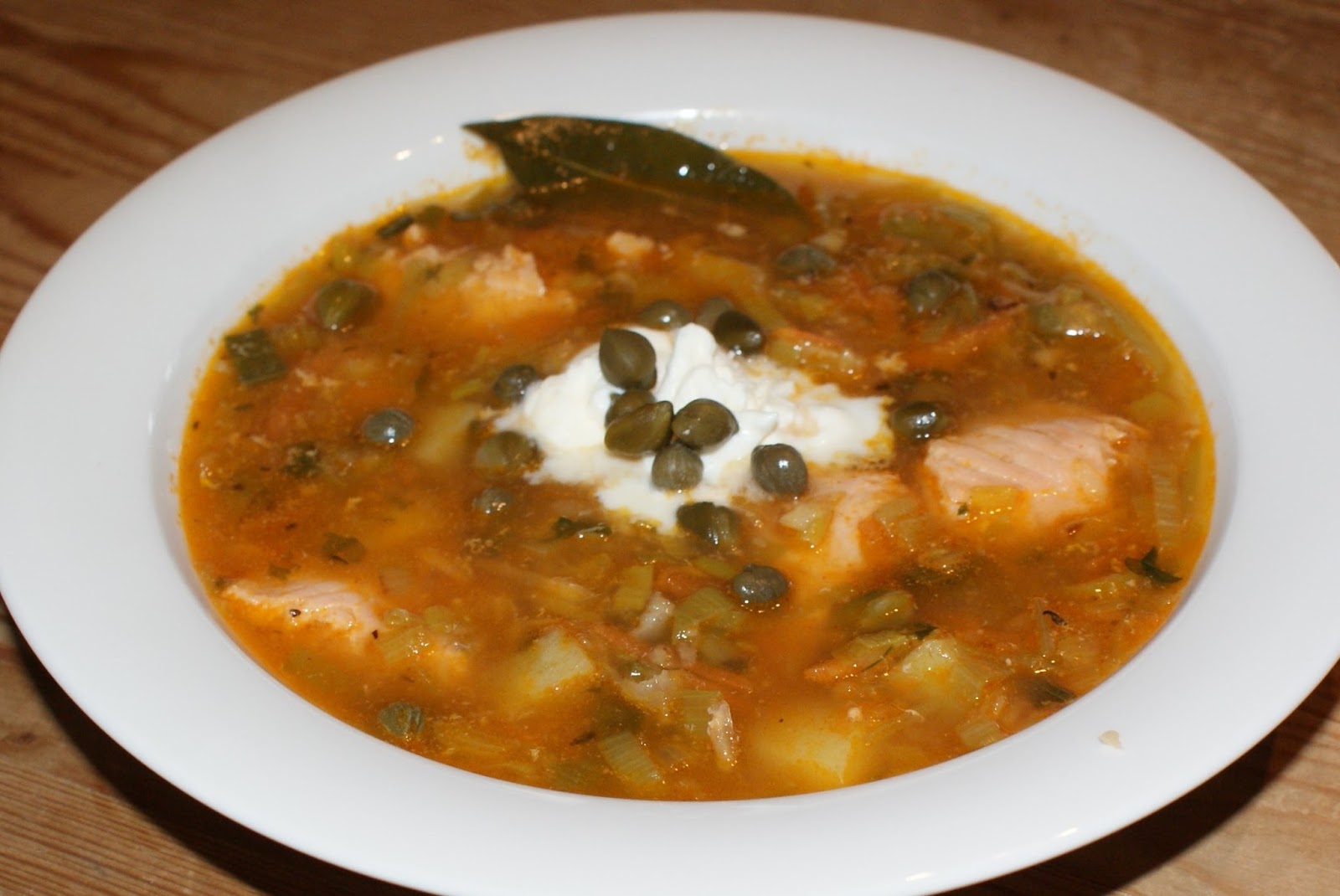 Anders mat: Seljanka – Fisksoppa med tomat och citron