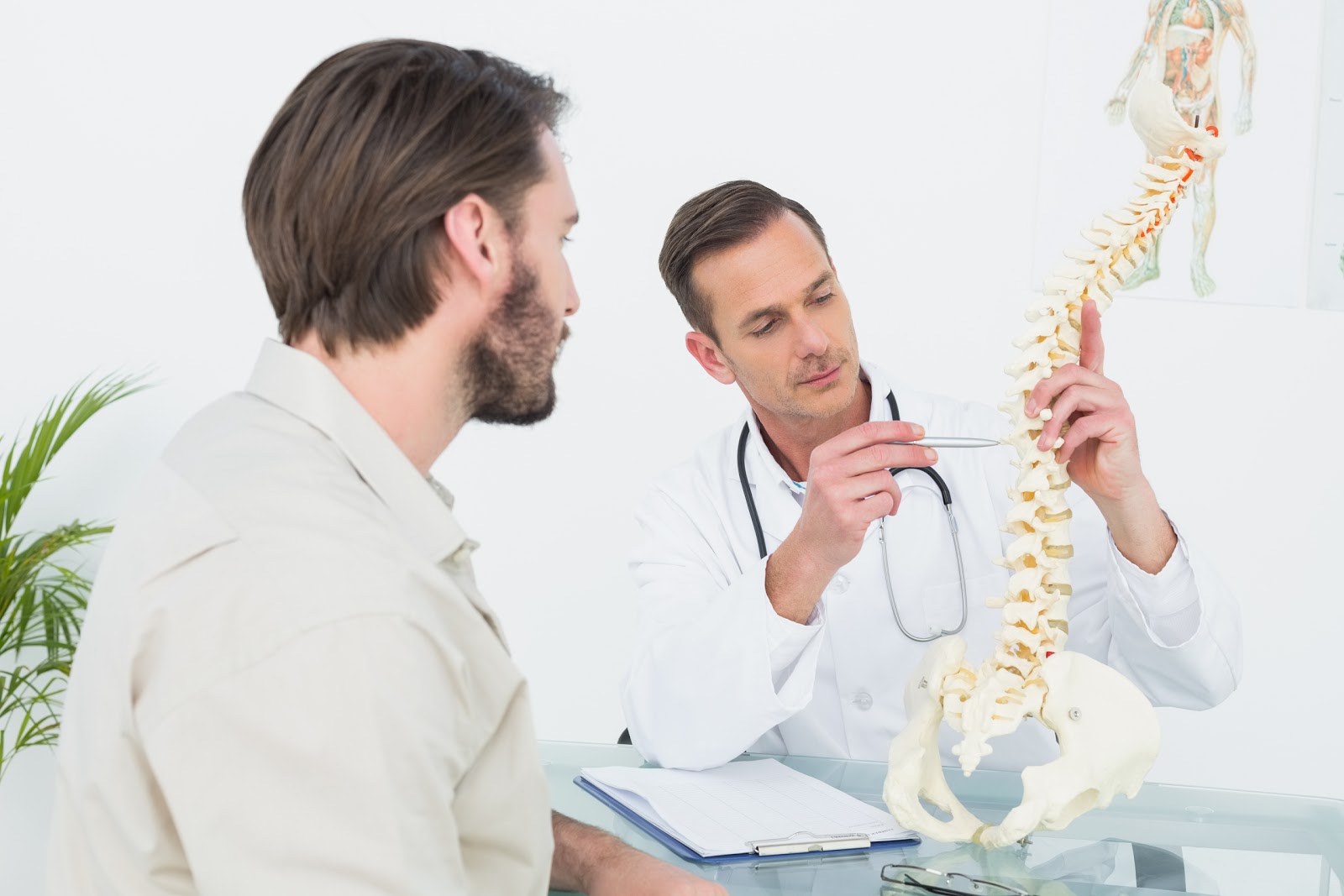 Sciatica Symptoms and Chiropractic Treatment