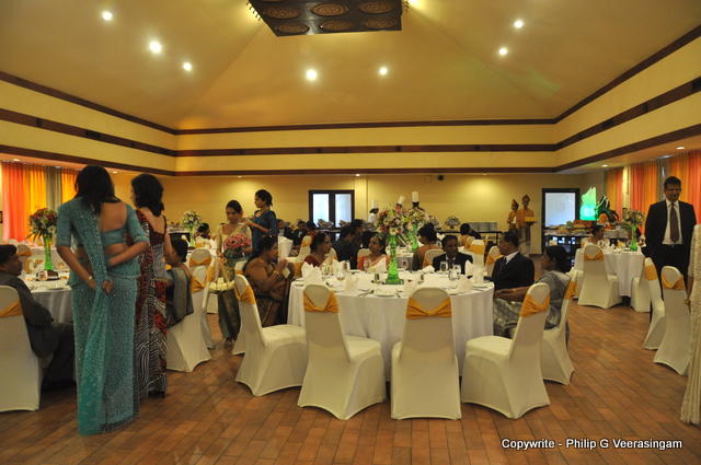 philipveerasingam: Scenes inside a wedding reception hall, Amaya Hills ...