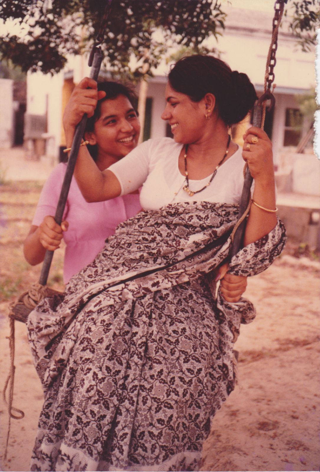 Kiran Sawhney Old Pictures Of My Mom And Me kiran-sawhney-old-pictures-of-my-mom-and-me