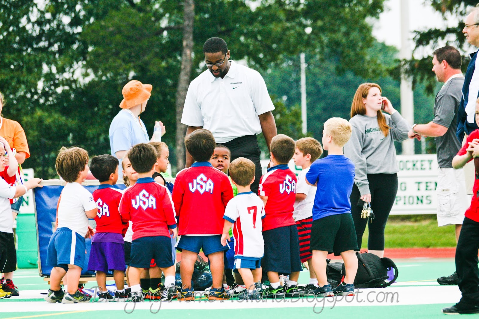 Bringing Home Holland: World Dwarf Games part 3 - football