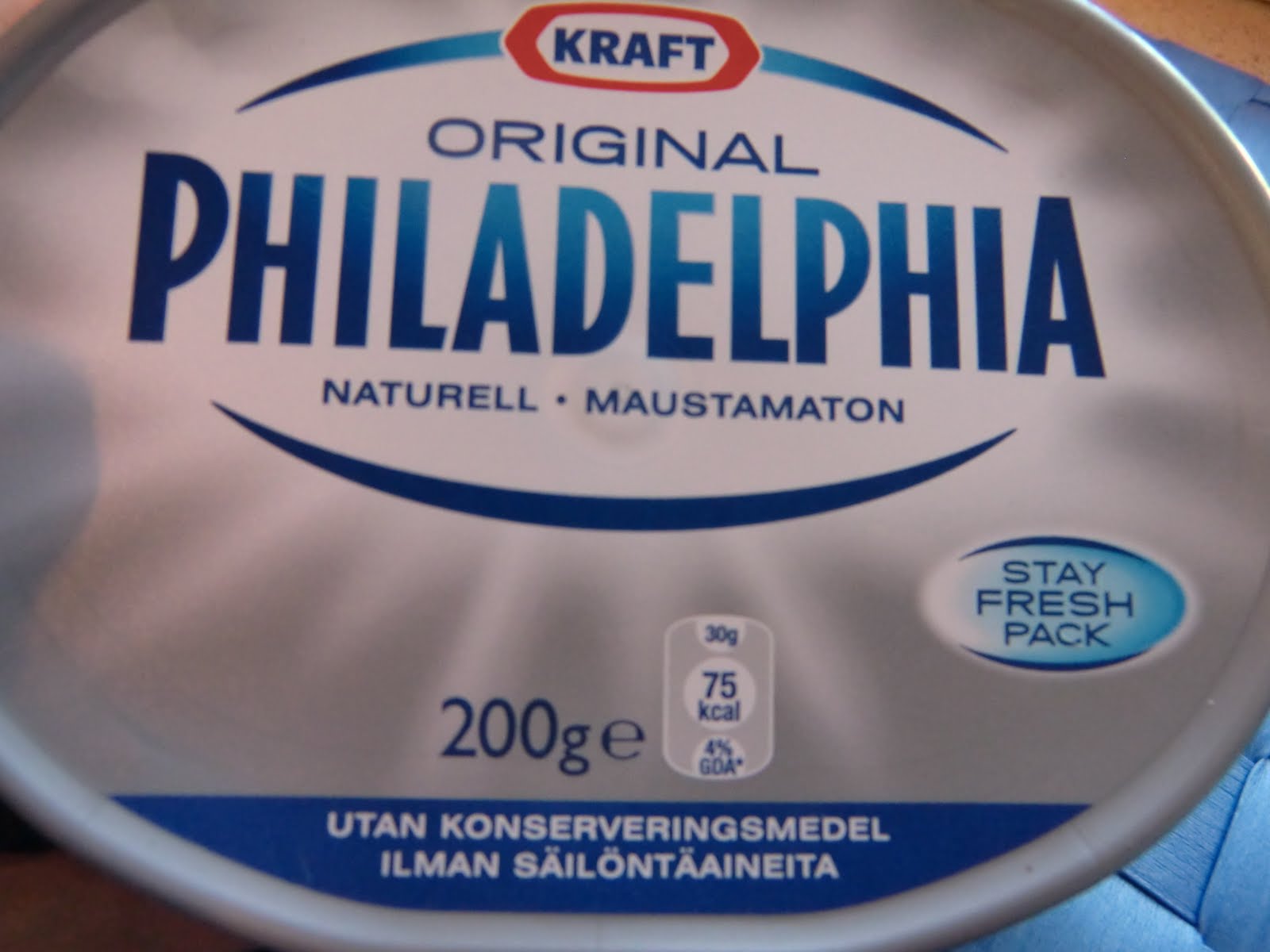 Kjerstis mat och prat: Smultronglass med Philadelphiaost