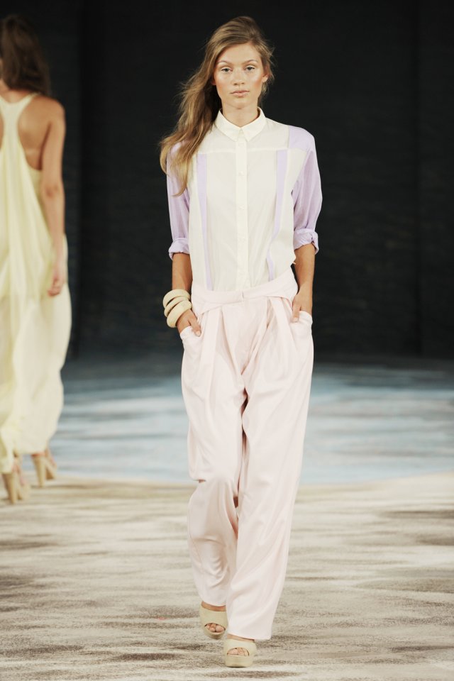 Moda File: VICTORIA SPRUCE & WACKERHAUS SS 2012