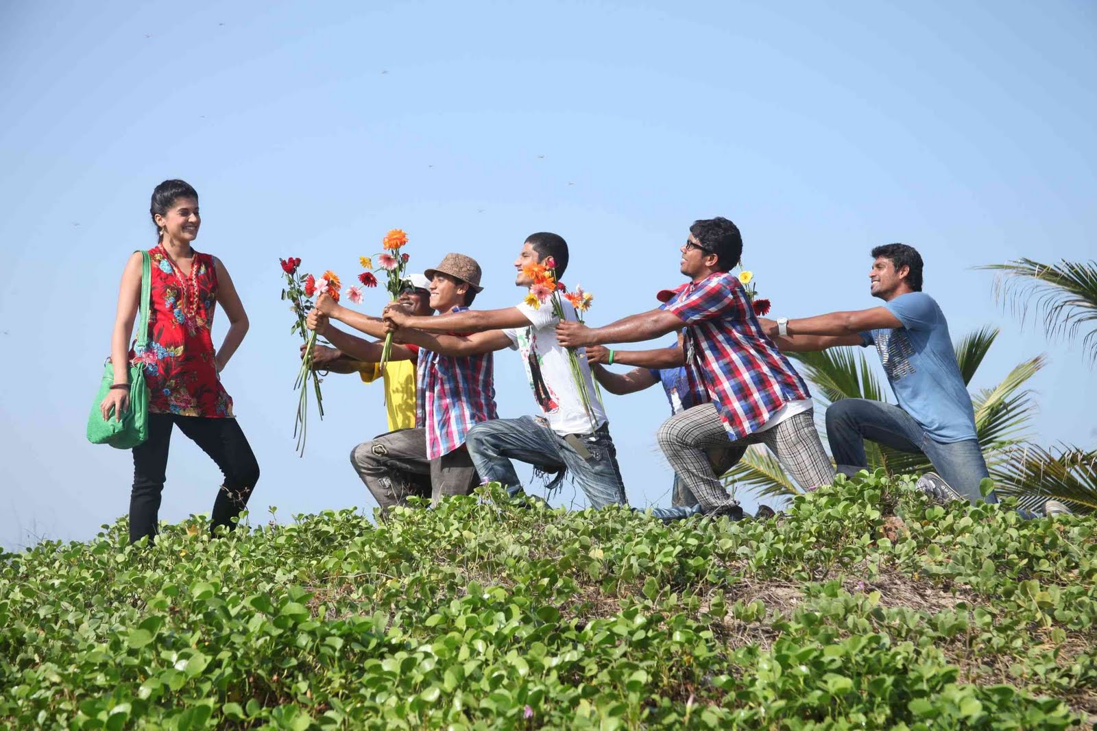 Vachadu gelichadu Latest Stills - Tollywood Official Film News