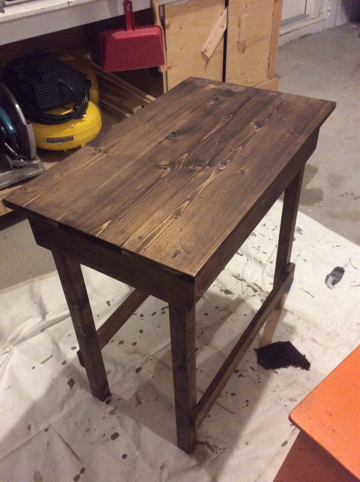 Home Frosting: Weathered Farmhouse Table (part 2)