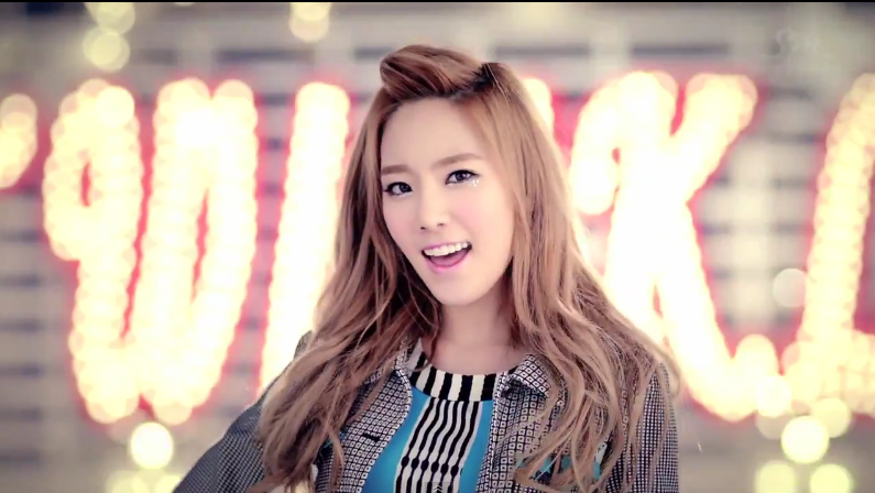 [PICS] Girls' Generation TaeTiSeo - Twinkle Music Video