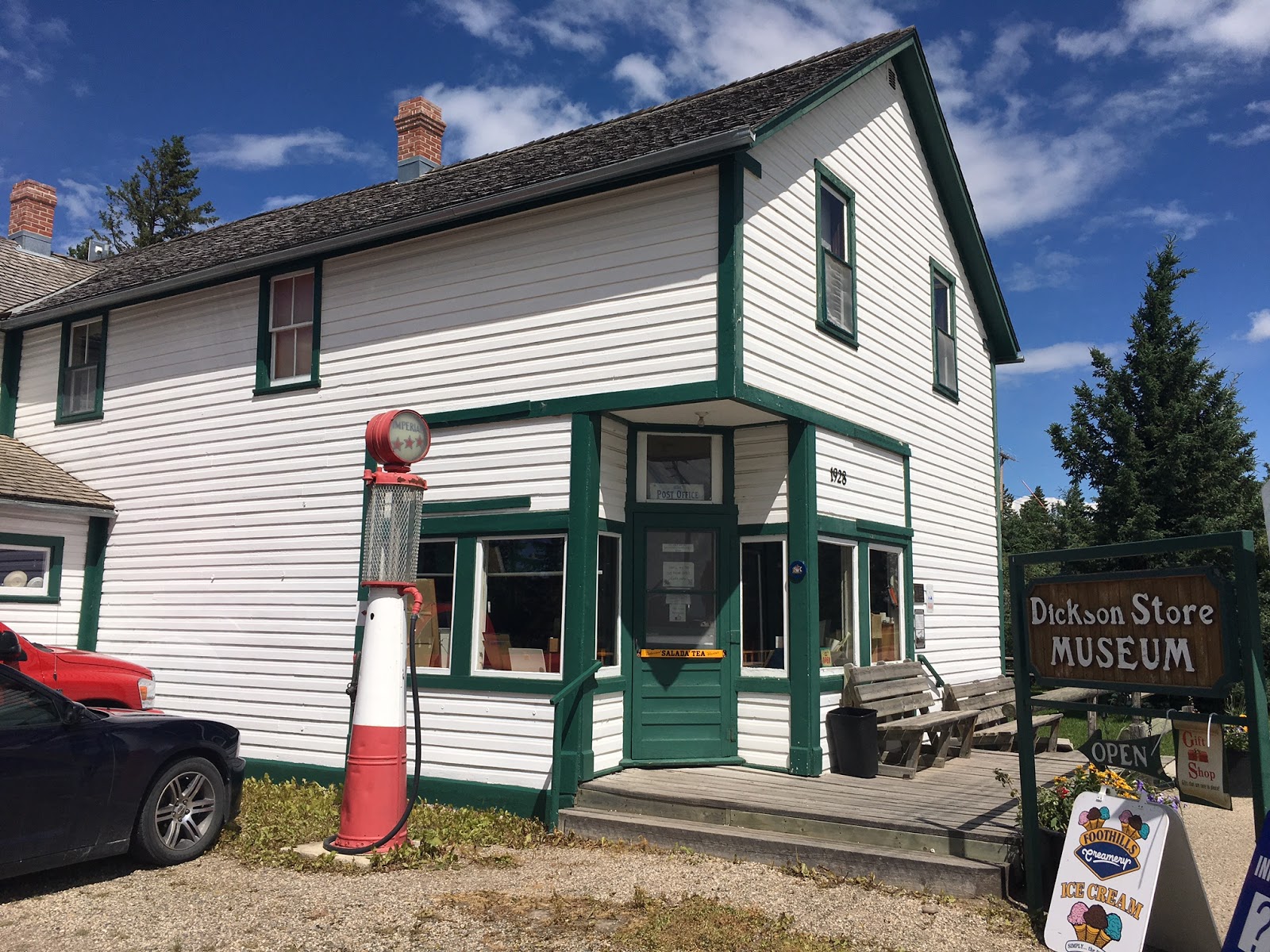 West of the 5th : Dickson Store and the Danish Canadian Museum