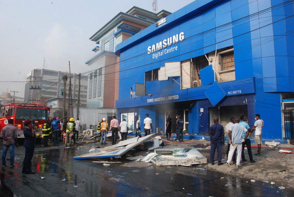 Photos: Fire Destroys Samsung Nigeria Office In Opebi Ikeja Lagos