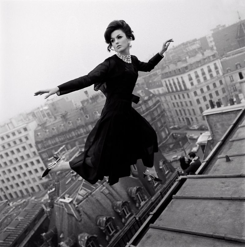 Glamorous Levitating Fashion Photography for Harper’s Bazaar, 1965 ...