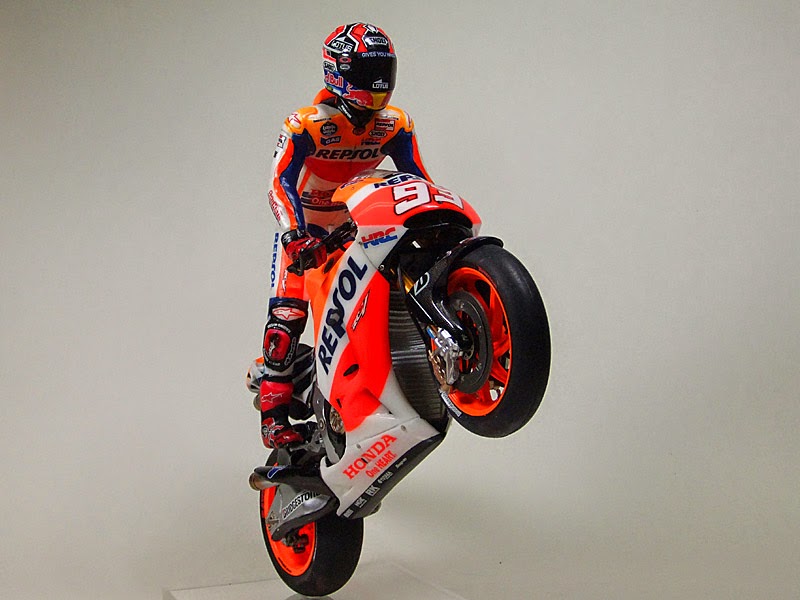 Racing Scale Models: Marc Màrquez MotoGP 2014 Champion's Figure by CGM ...