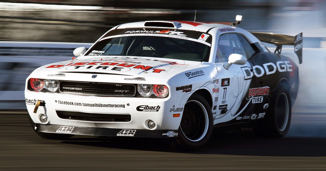 Drifting World: Dodge Challenger