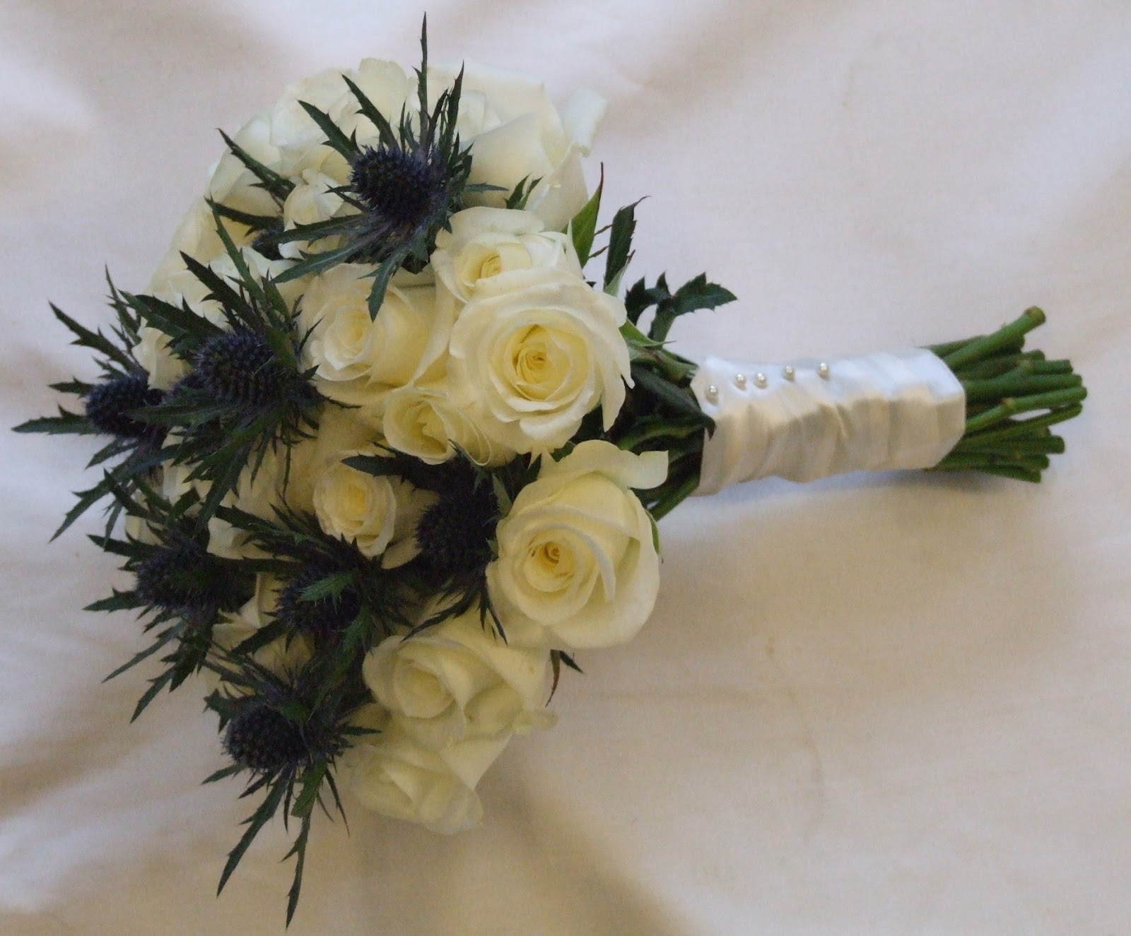 RJ's Florist: Cream and blue wedding