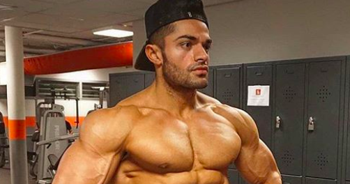 Seduced by the New...: Look at that fit brofo right here!