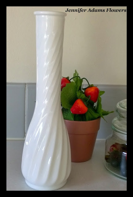 Jennifer Adams Flowers : Treasure Hunting (Summer 2015)