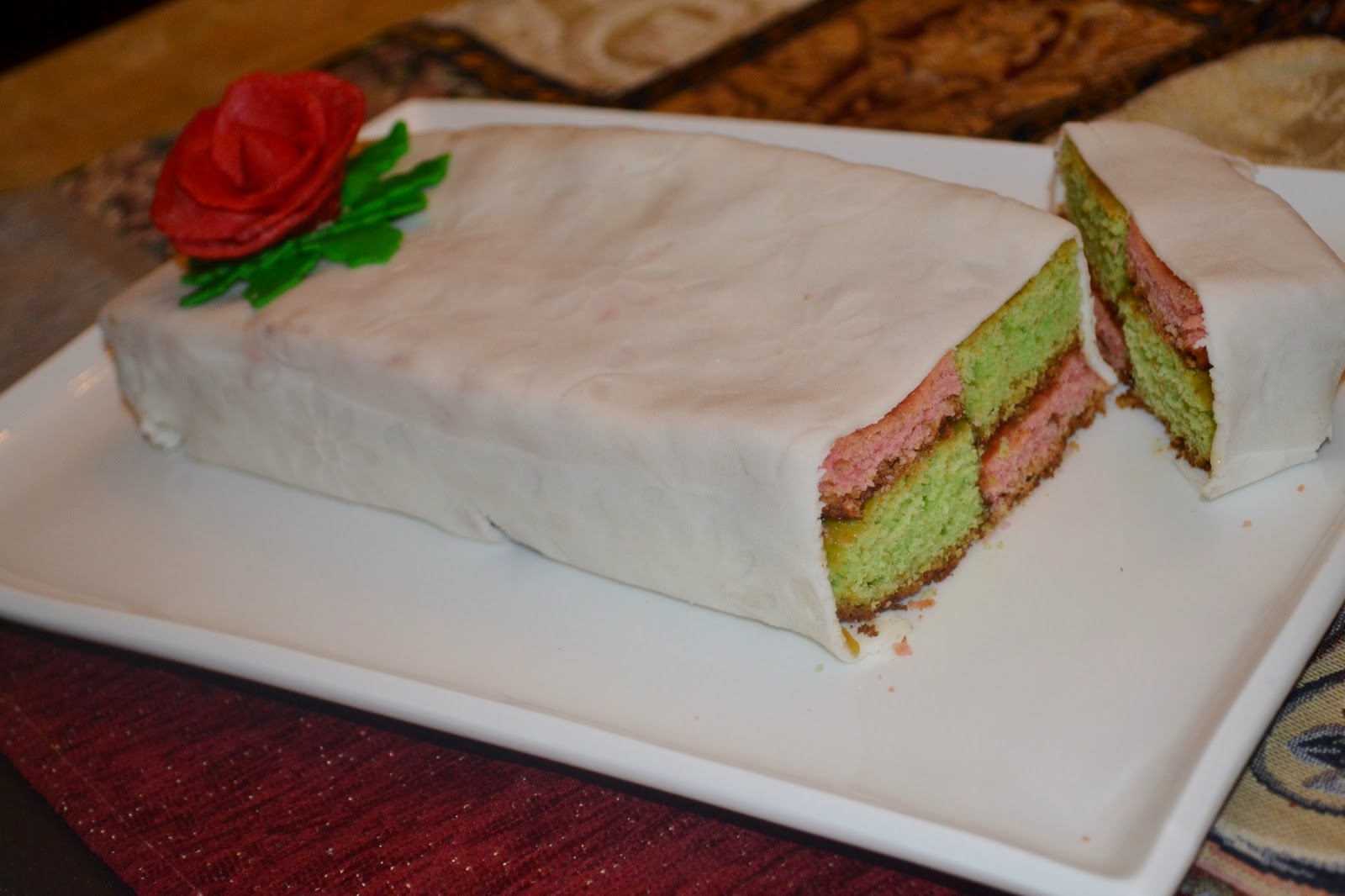 Deezert: Rose Battenburg Cake