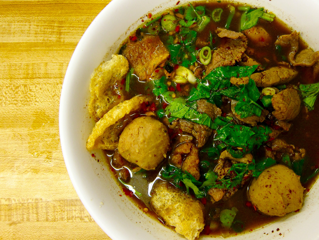 Makanan Khas Thailand Yang Wajib Kalian Cicipi - KABARBERITA168