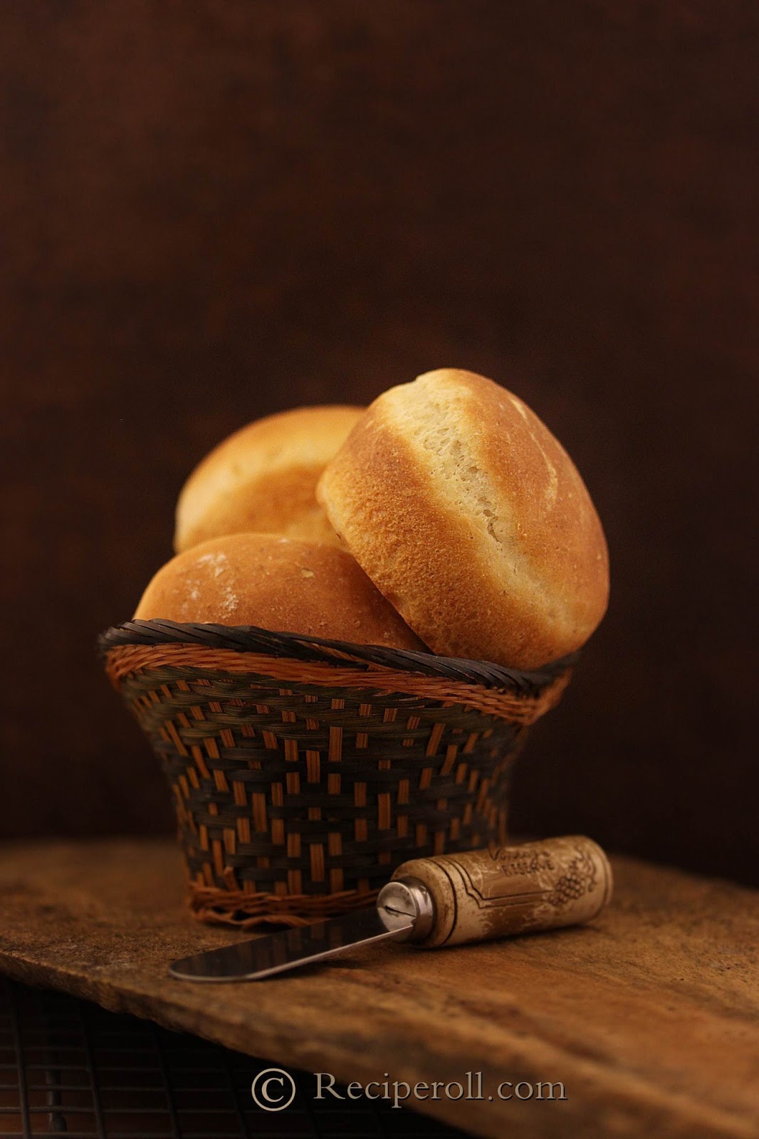 No Knead Light Rolls | Light And Flaky Dinner Rolls