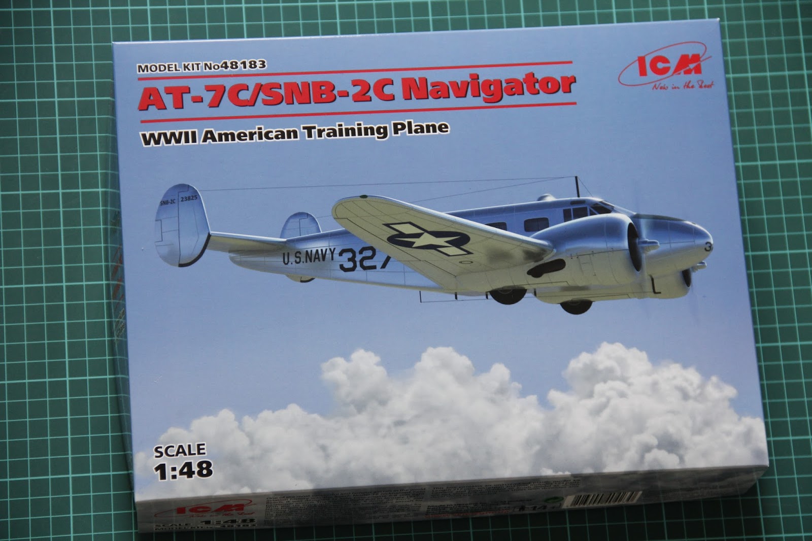 ICM 1/48 AT-7C/SNB-2C Navigator (48183) - DetailScaleView