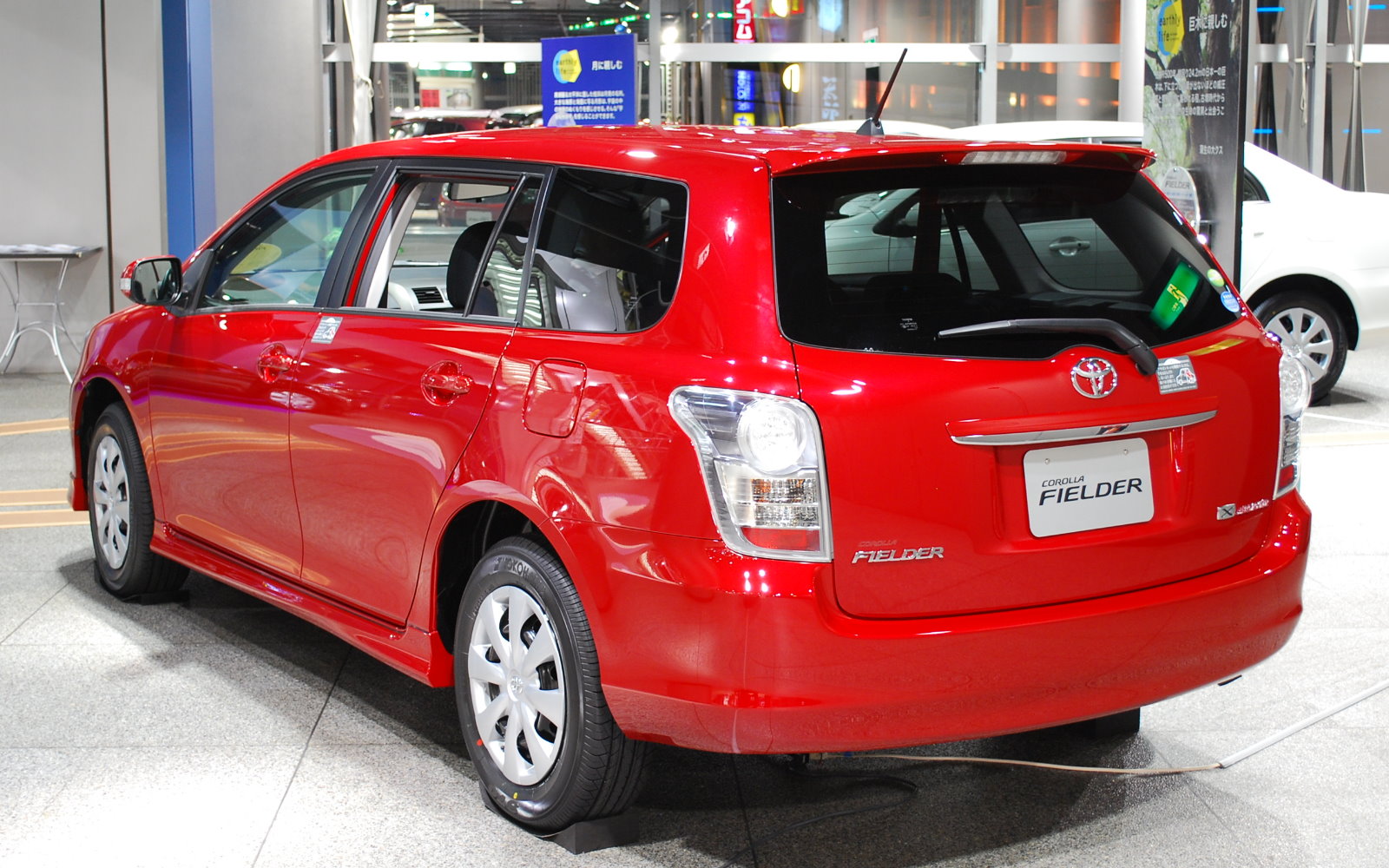 Cars Wallpapers and Specefication: latest toyota fielder wallpapers