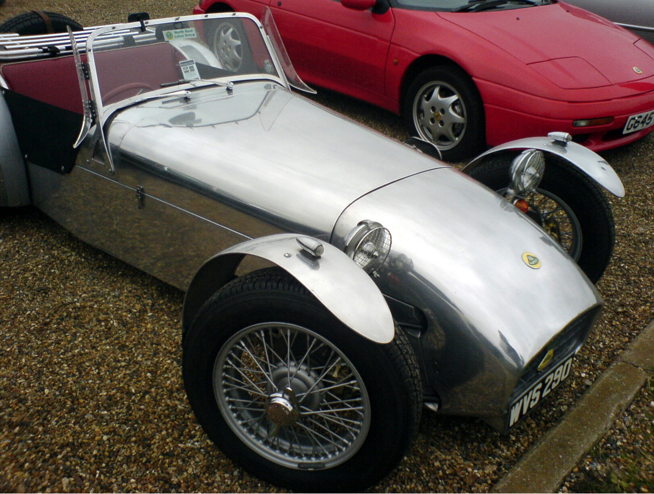 poeschl on cars : Caterham Cars: Multiples of Seven