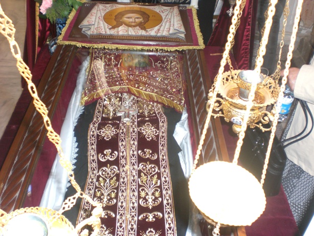 Ῥωμαίϊκο Ὁδοιπορικό: Ὁ διάδοχός τοῦ Ἁγίου Φιλουμένου π. Ἰουστίνος μιλᾶ ...