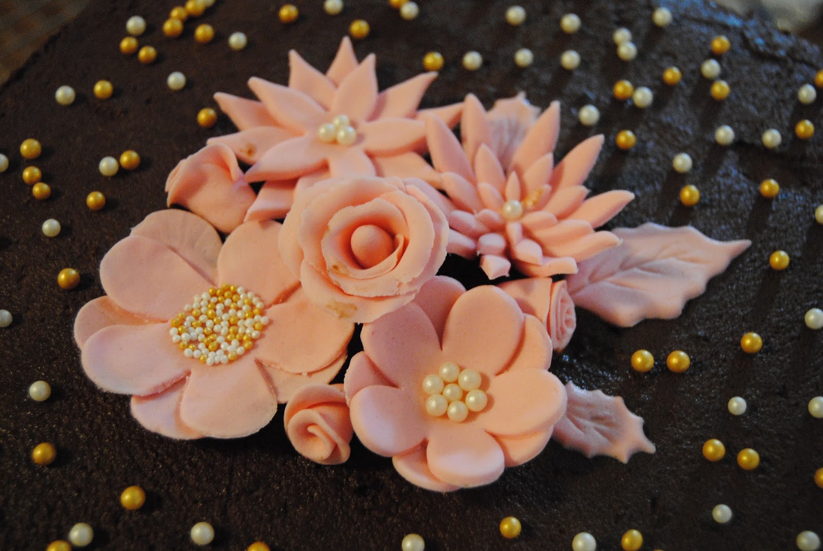 Alguien dijo cupcakes?: TUTORIAL FLOR SENCILLA