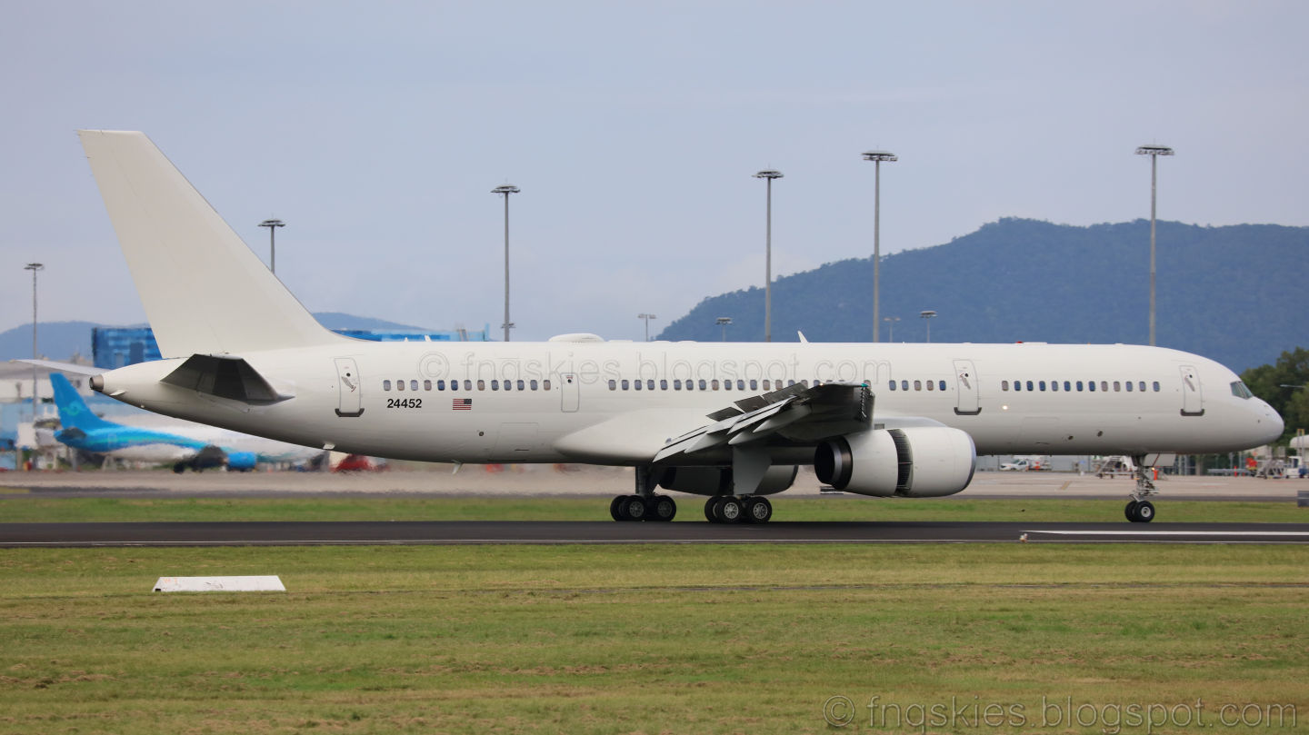 Far North Queensland Skies: USAF C-32B 02-4452