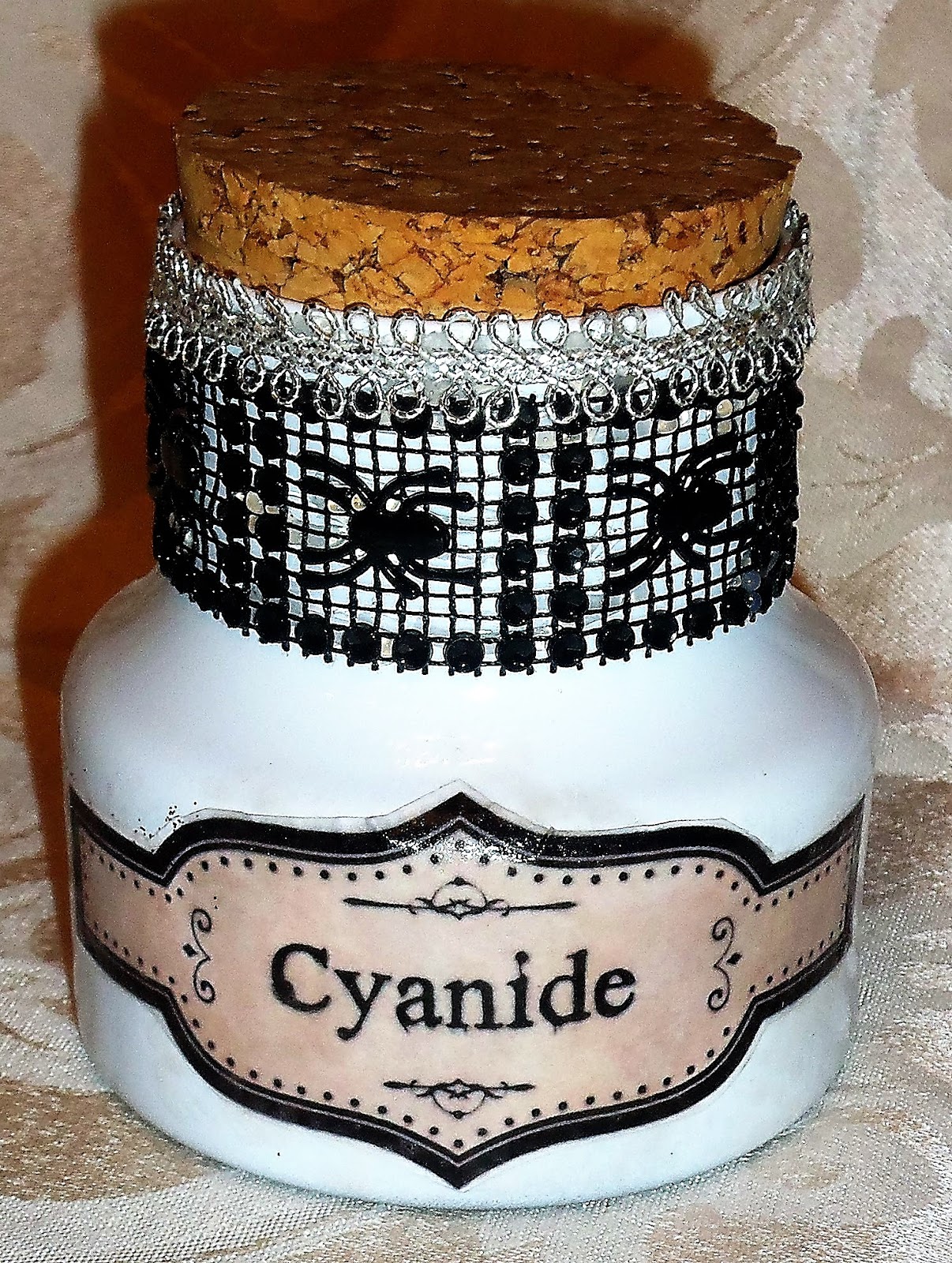 DEBBIE-DABBLE BLOG: Potion Bottles for Halloween, Part 1!!!