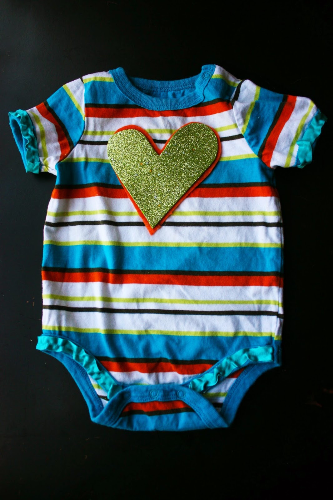 DIY Recycled Onesies! | The Pretty Life Girls