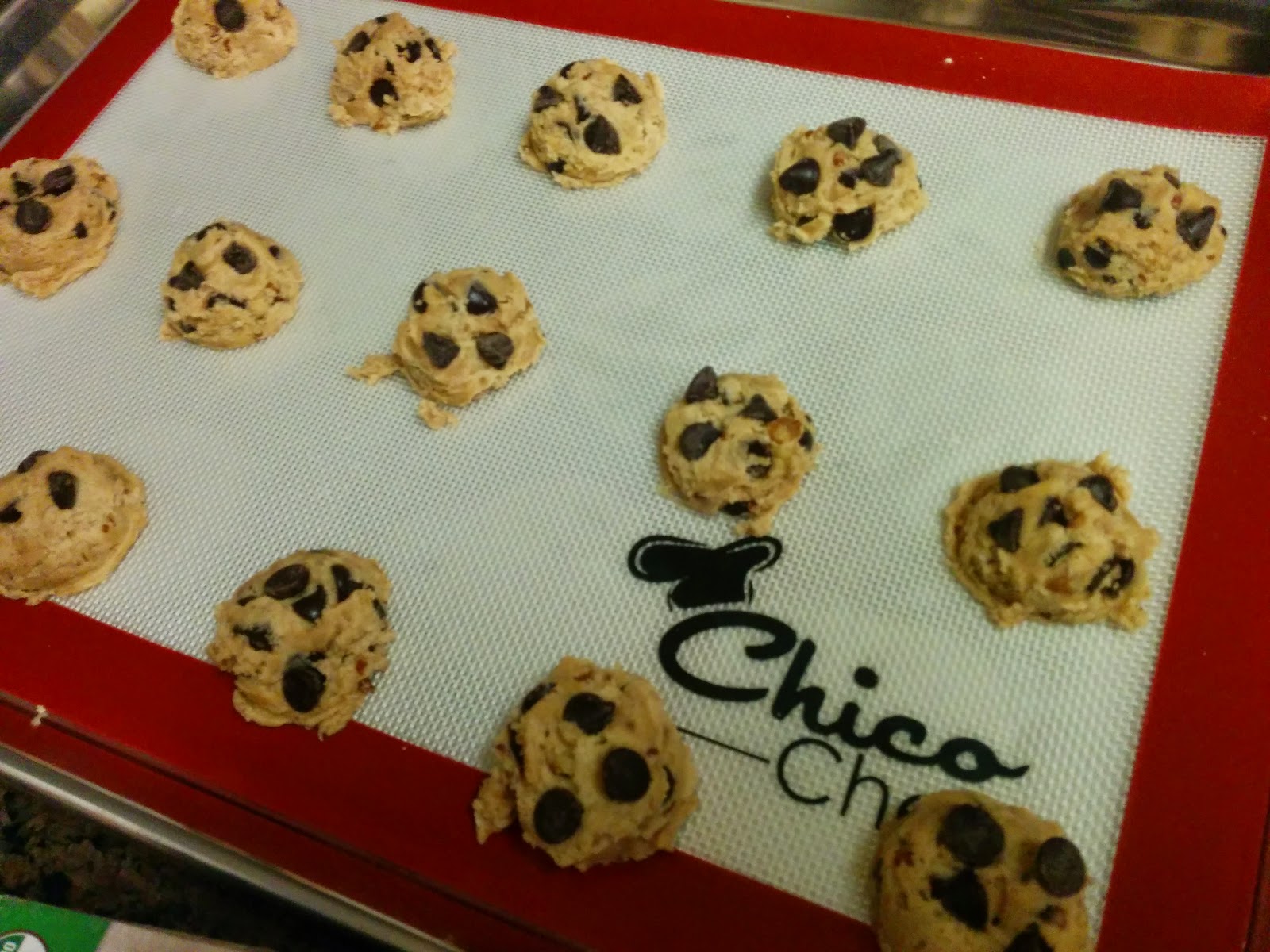 Goth Gourmande: Recipe: Chocolate Chip Cookies