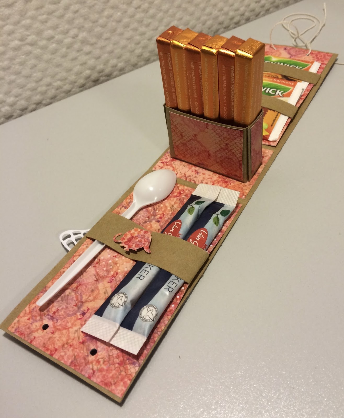 Laura's Creative Moments: MERCI GIFT BOX