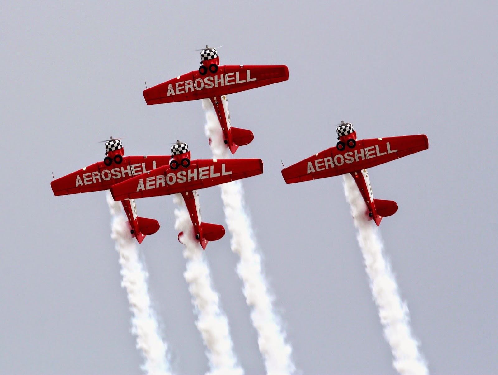 The Aero Experience: EAA AirVenture Oshkosh 2014 Airshows: The ...