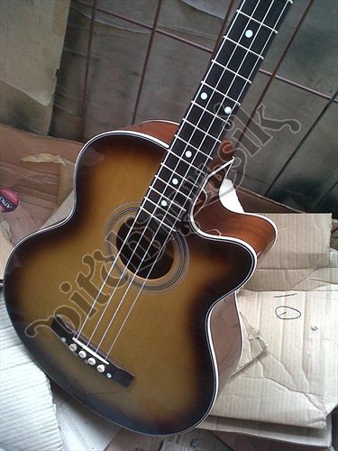 pitchgitar jual gitar jakarta dan kudus: Bass Akustik Sunburst