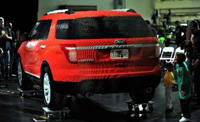 Ford cria carro feito de LEGO ~ Renato Maia