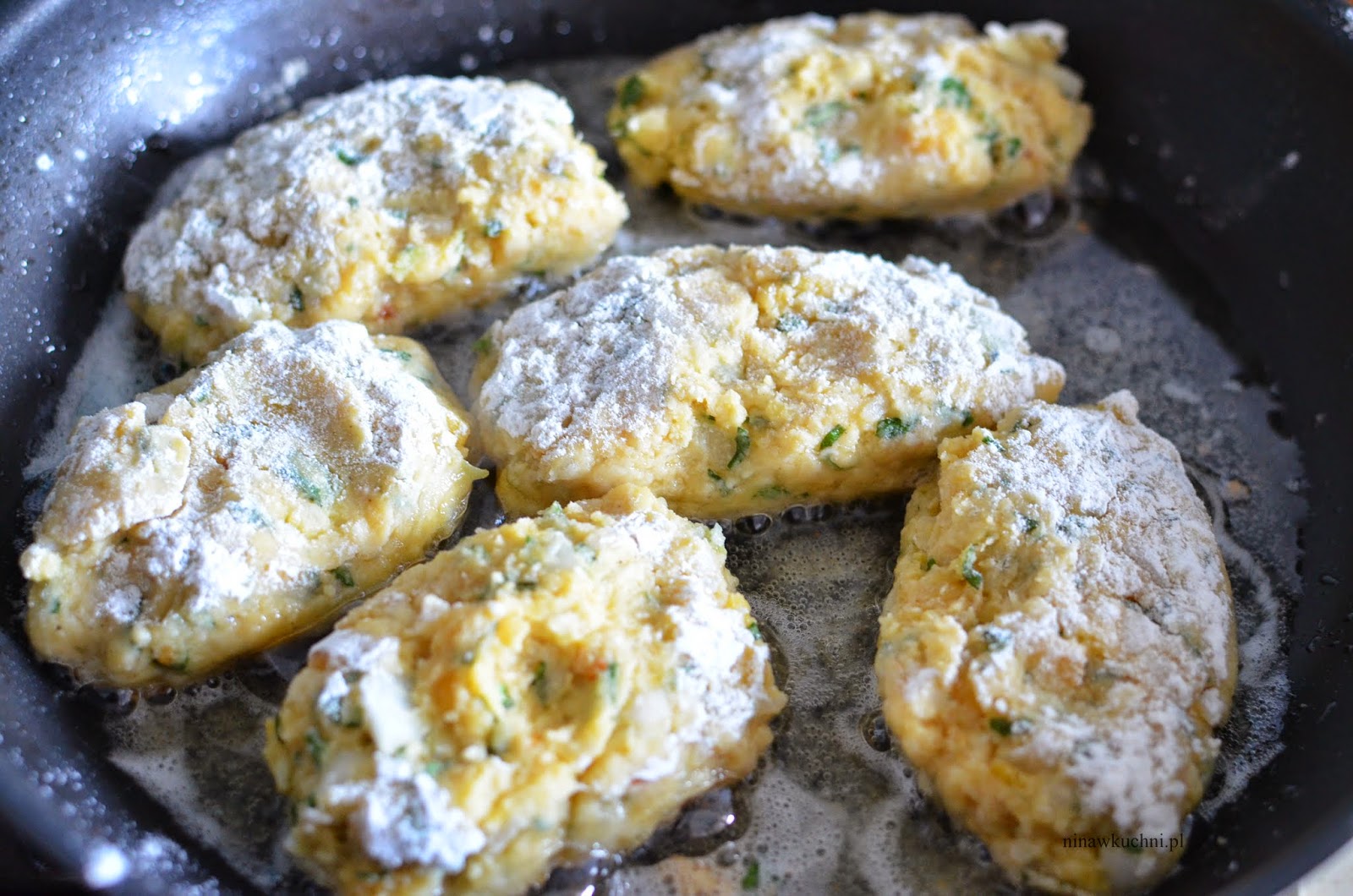 Kotlety wegetariańskie z grochu - Nina w kuchni