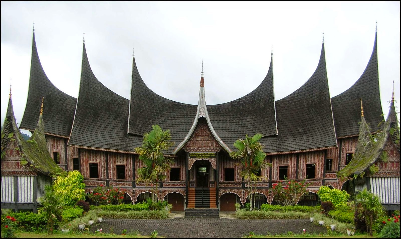 20 Contoh rumah adat | Contoh Rumah Minimalis