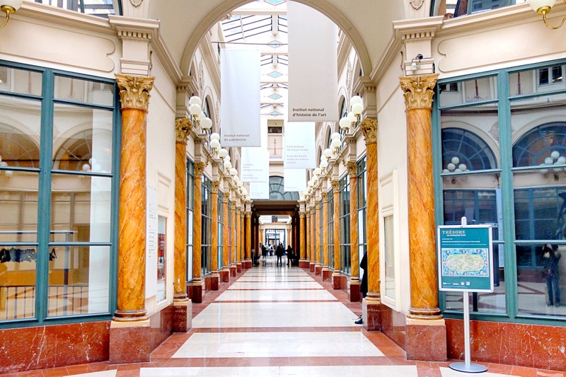 Paris : Galerie Colbert, l'original et la copie, histoire d'une ...