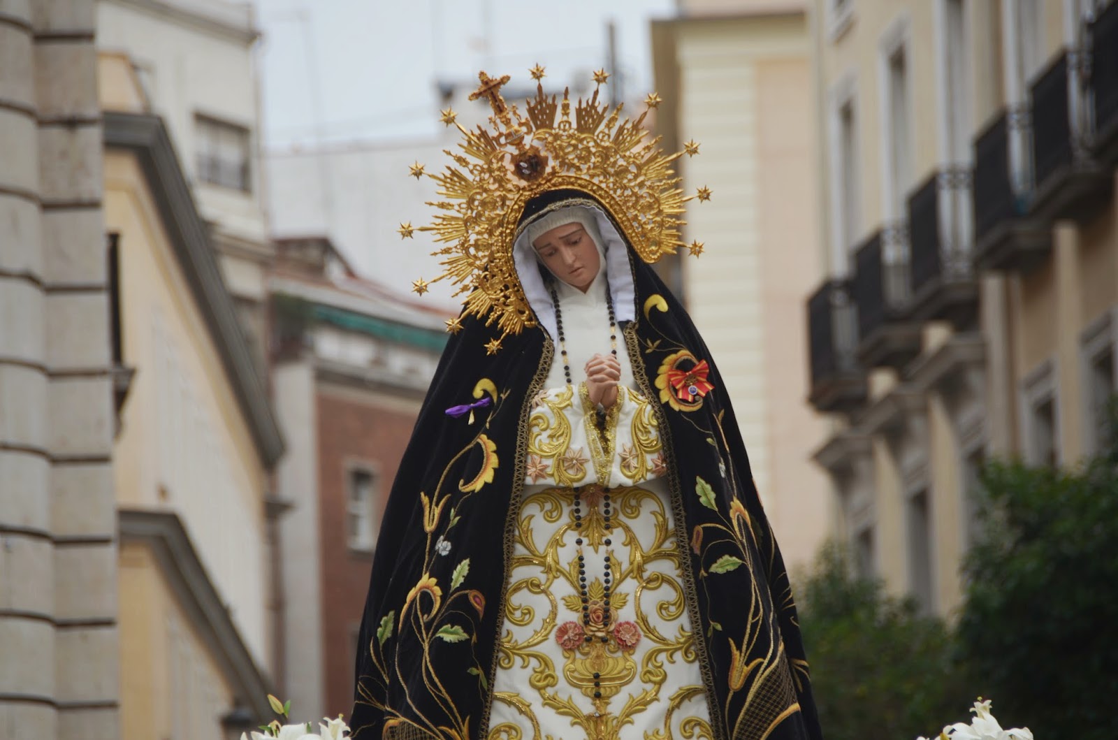 MADRID Y SUS COSTUMBRES: SEMANA SANTA - LA VIRGEN DE LA SOLEDAD