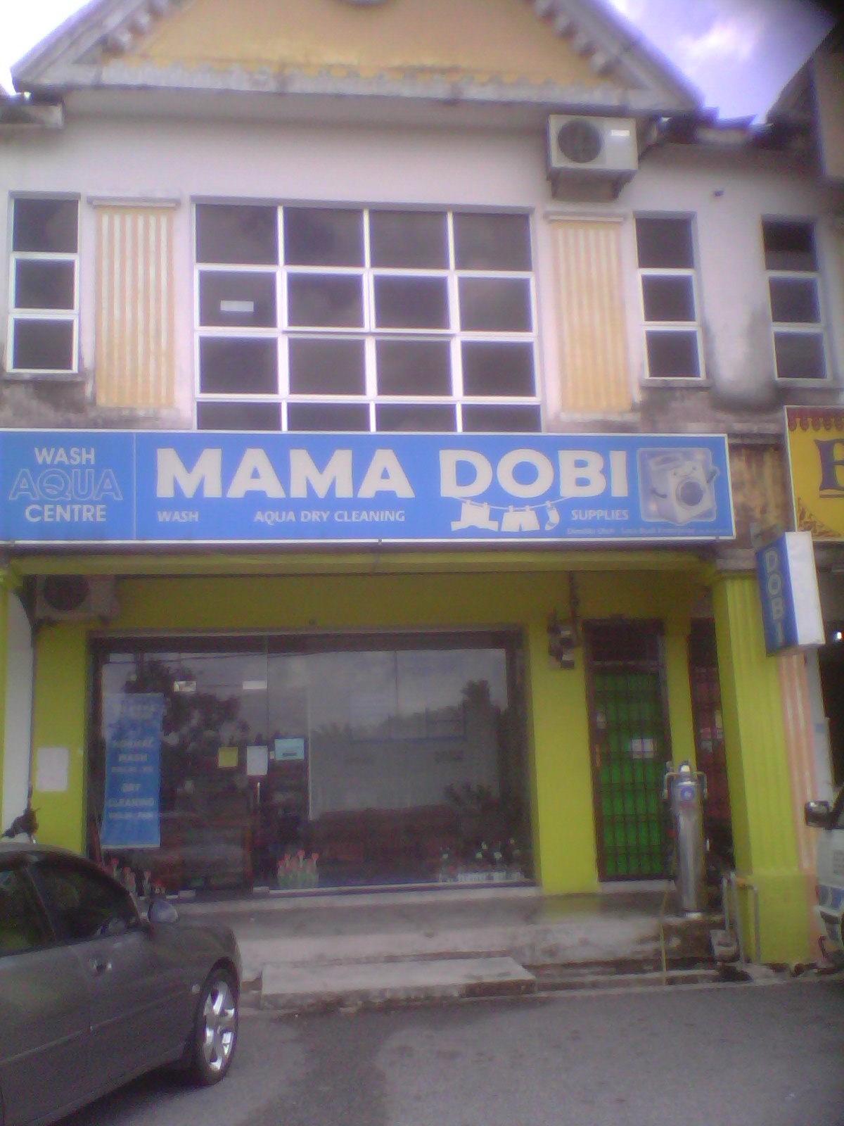 MAMA DOBI
