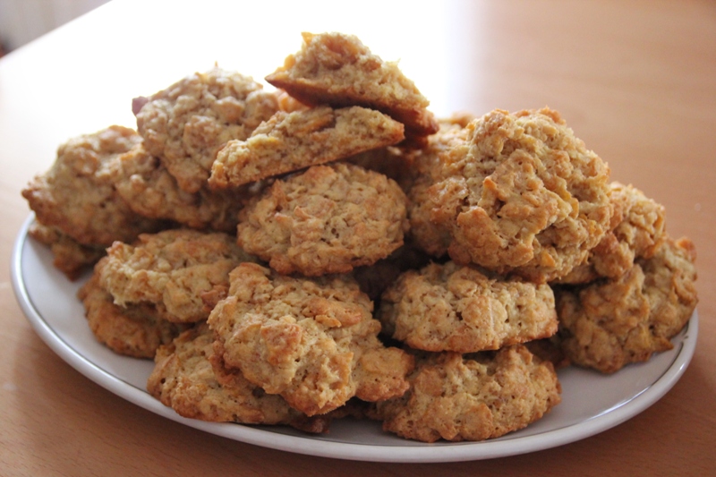 Kiki's Book of Dreams: Cornflakes Coconut Cookies