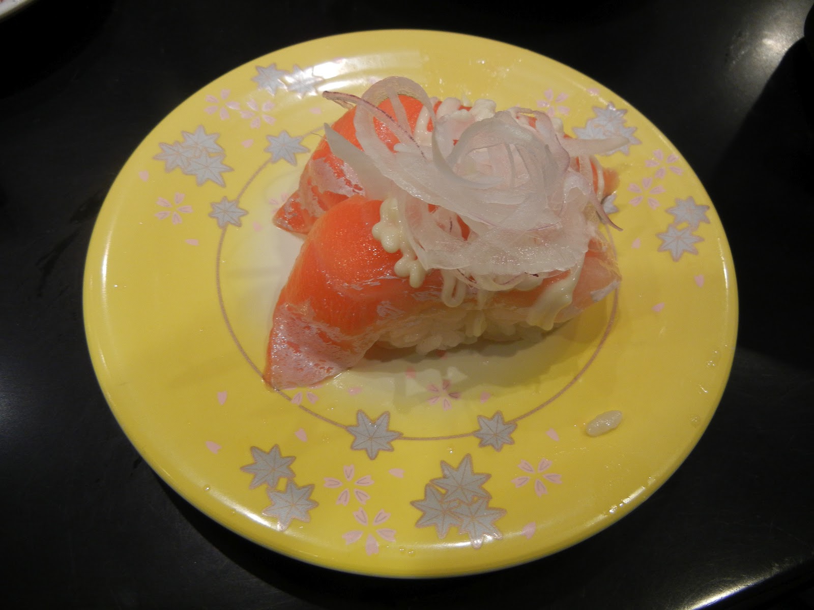 My eating life in Tokyo: Sushi-go-round restaurant in Asakusa