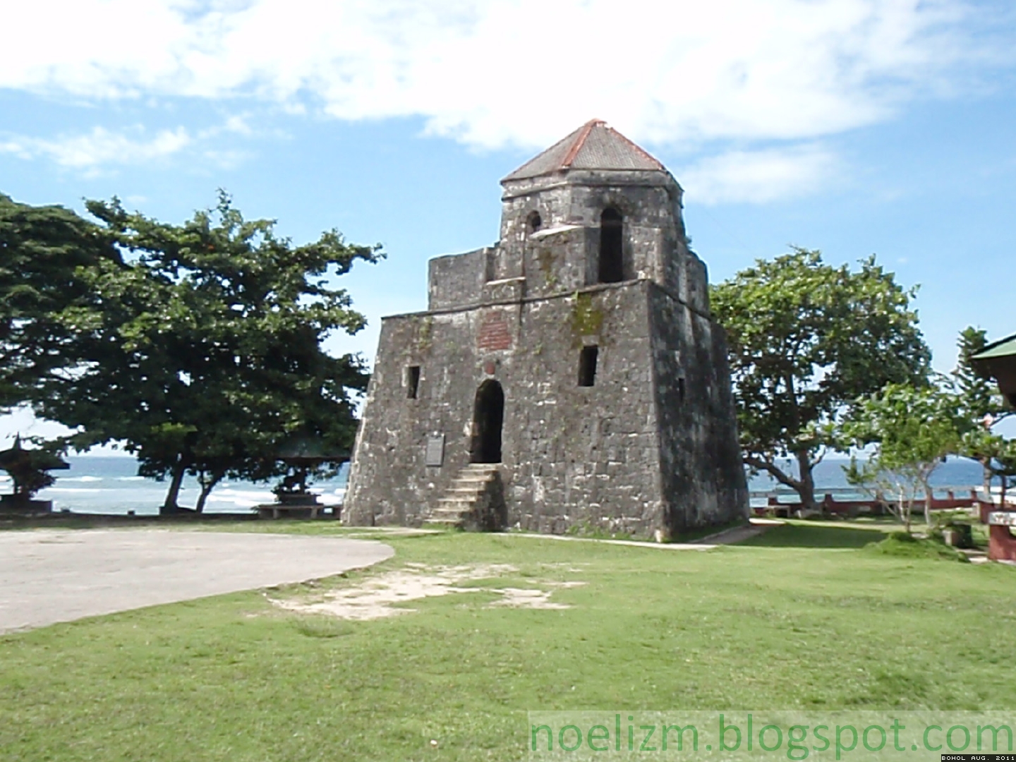 Mag-aso Falls and Punta Cruz Watchtower | Noelizm