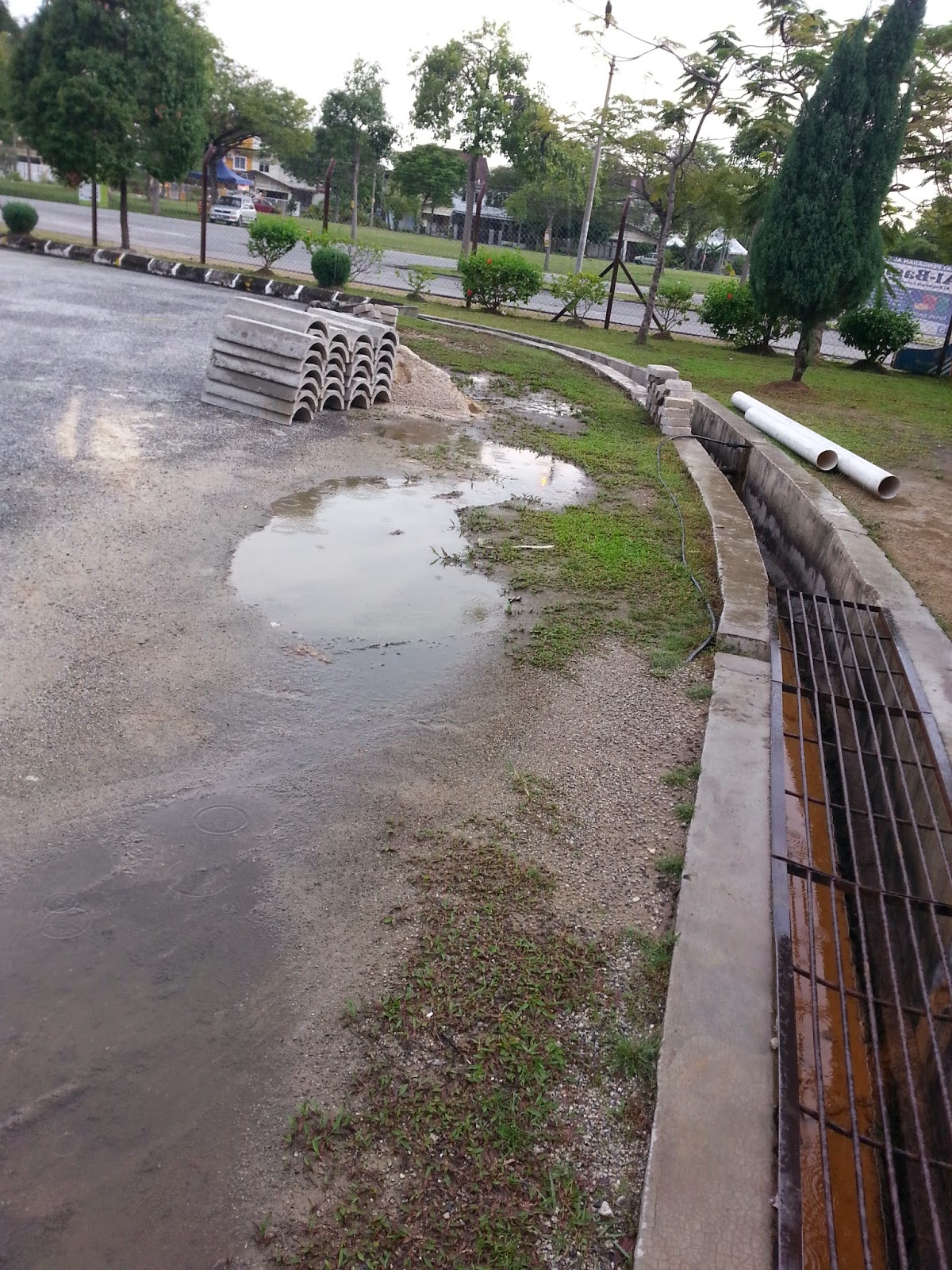 Sekolah Kebangsaan Taman Putra Perdana: Kerja-kerja membuat longkang