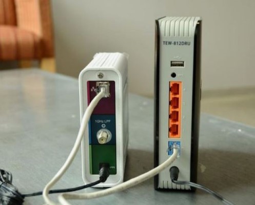 الفرق بين المودم والراوتر وايهما تقدمه لك شركة الانترنت؟