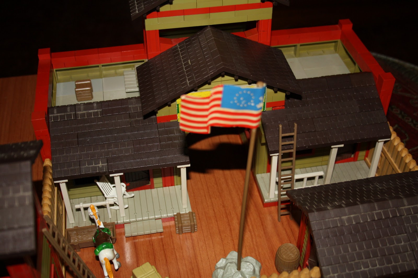 EXIN CASTILLOS & EXIN WEST: DESTACAMENTO