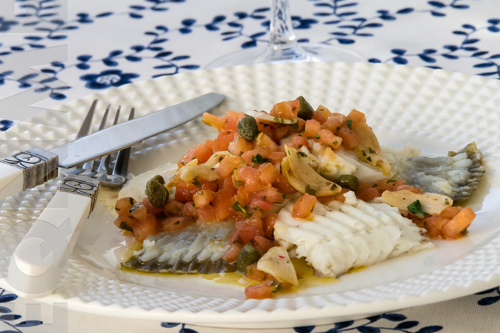 El que no mata, engreixa: Rodaballo con refrito al estilo de Martín ...