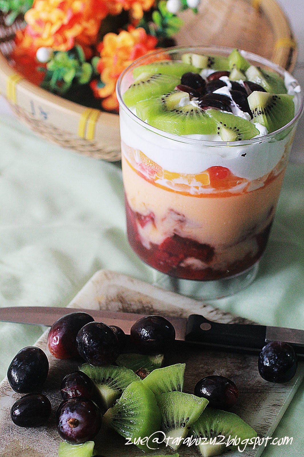 TRIFFLE DADIH WITH FRUITS COKTAIL | AIR TANGAN ZUHAIDA