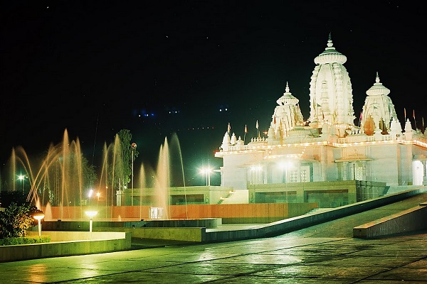 राधा कृष्ण मंदिर, जे.के. मंदिर, कानपुर (Famous Radhakrishan Temple/JK ...